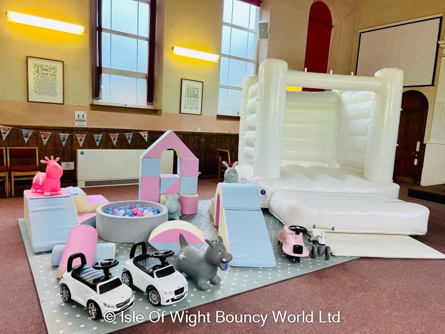 Child’s White Mini Bounce - Hire in Isle Of Wight | Isle Of Wight ...